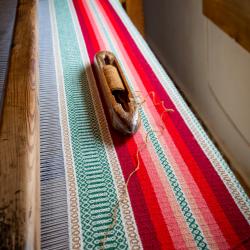 El arte ancestral de los telares en Casas de Lázaro (Albacete): Descubre la magia detrás de los ...